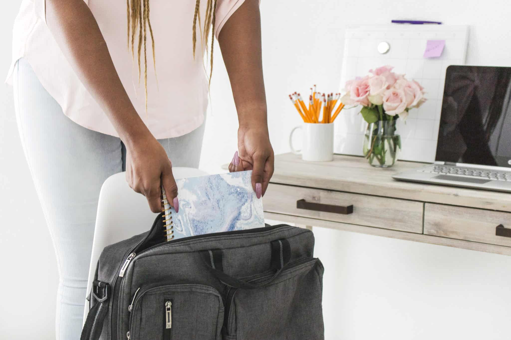 47 Easy Ways To Make Money At 17 In 2023 (Without A Job!)